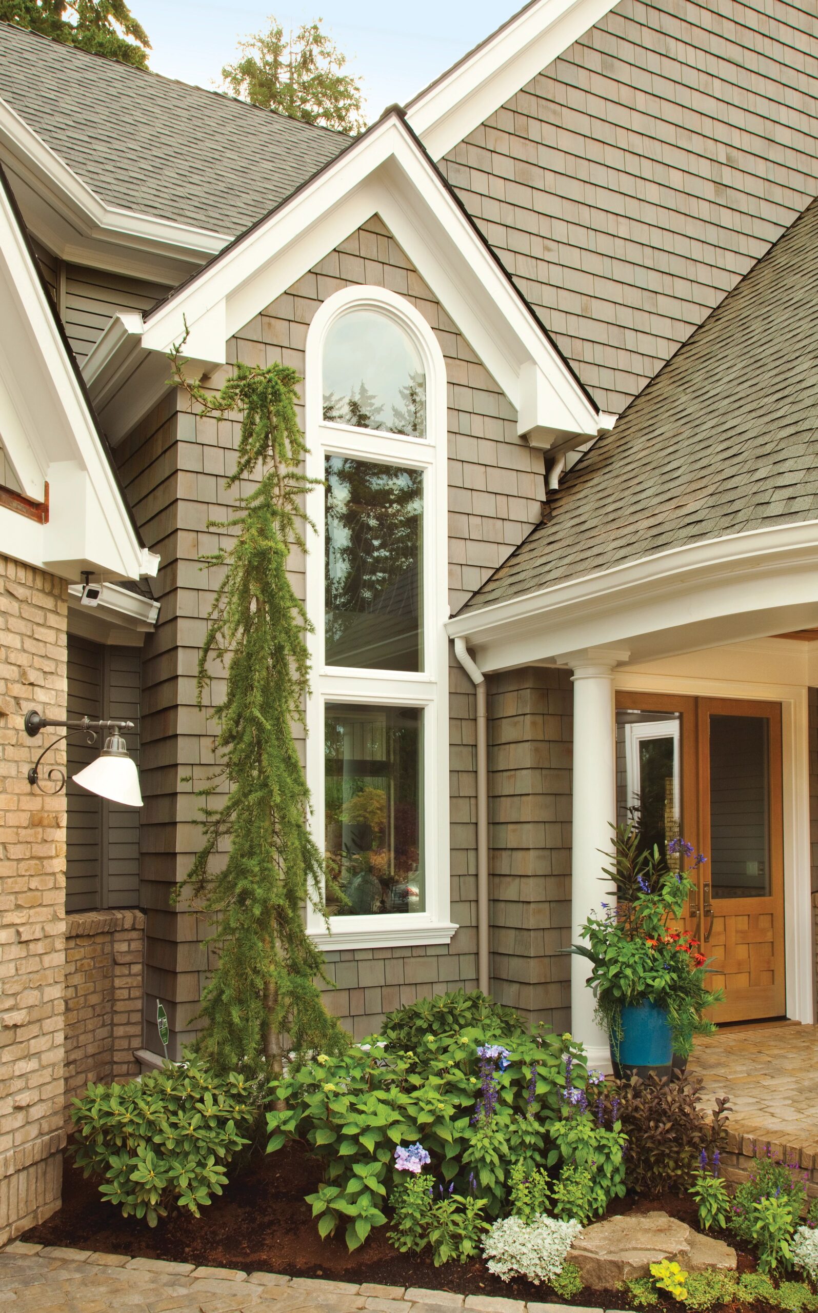 Vinyl Windows - Mezzo® Energy-Efficient Vinyl Windows - Alside